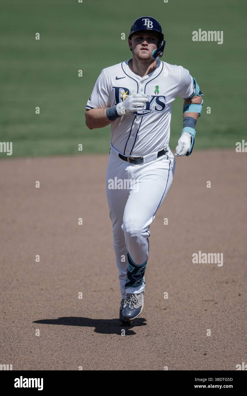 Tampa, FL USA: Tampa Bay Rays second base Curtis Mead (25) hits a two ...