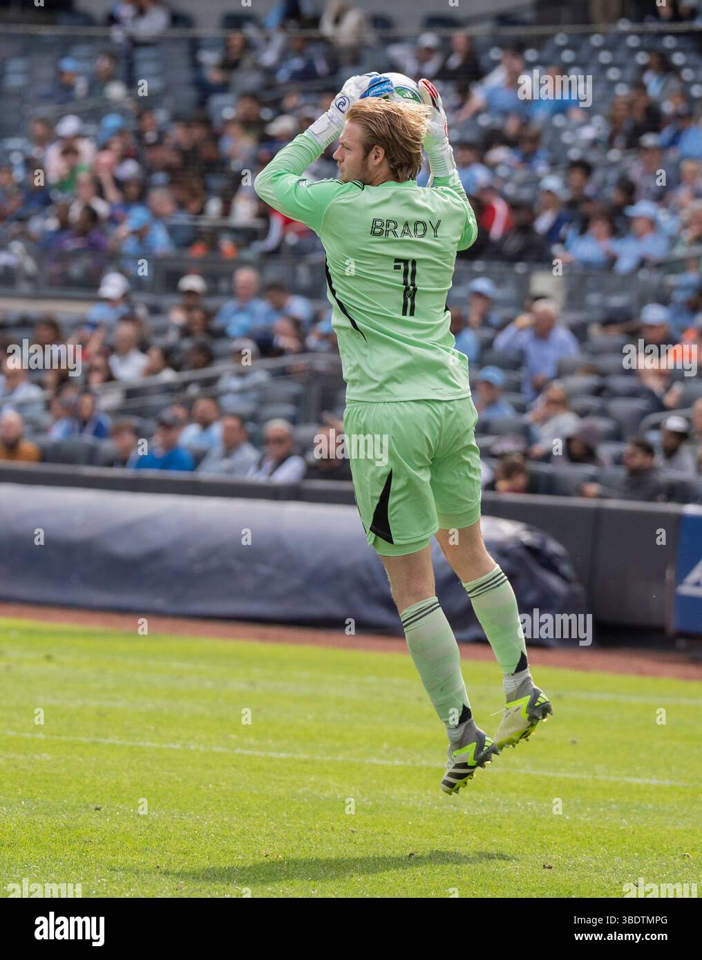 New York, NY, May 25, 2025: Goalkeeper Chris Brady (1) of Chicago Fire ...