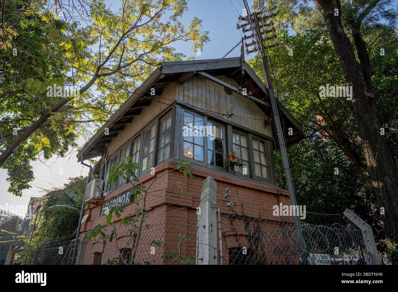 Rustic building visible in hi-res stock photography and images - Alamy