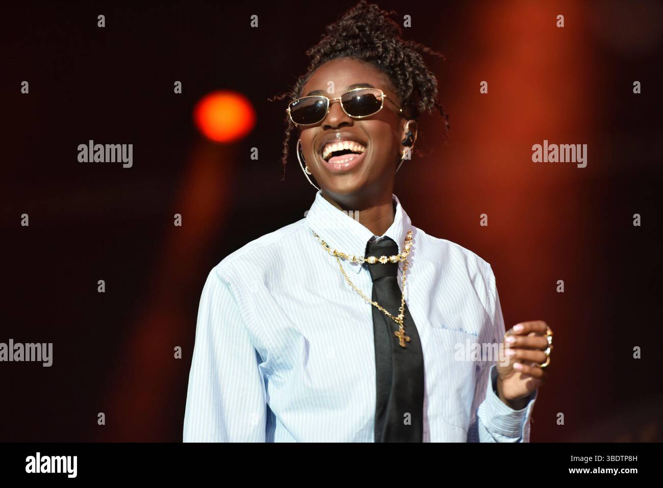 SP - SAO PAULO - 05/25/2025 - SAO PAULO, C6 FEST - Cat Burns, during a ...