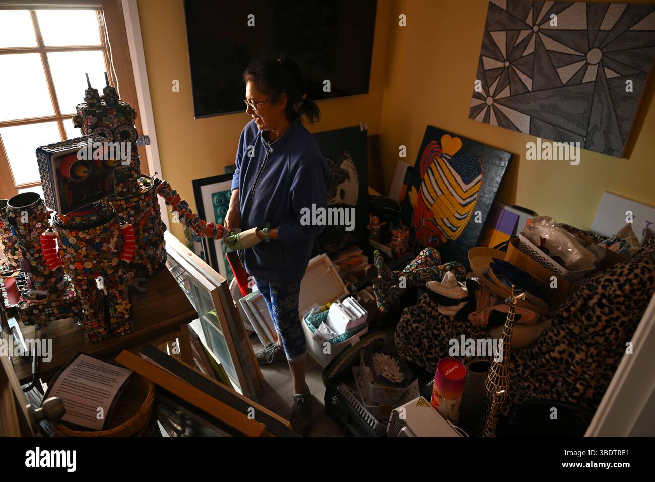 Taree, Australia. 26th May, 2025. Nadia Zarb, artist and business owner ...