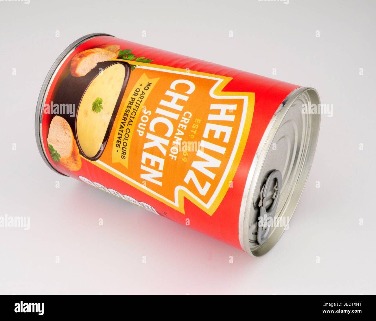 Heinz cream of chicken soup in a 400g tin can Stock Photo - Alamy