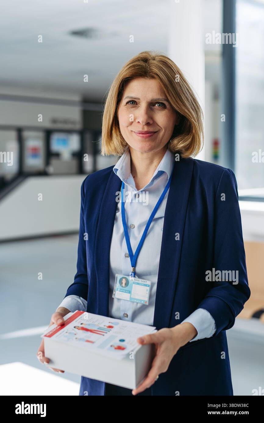 Prescription drug sales representative hi-res stock photography and ...