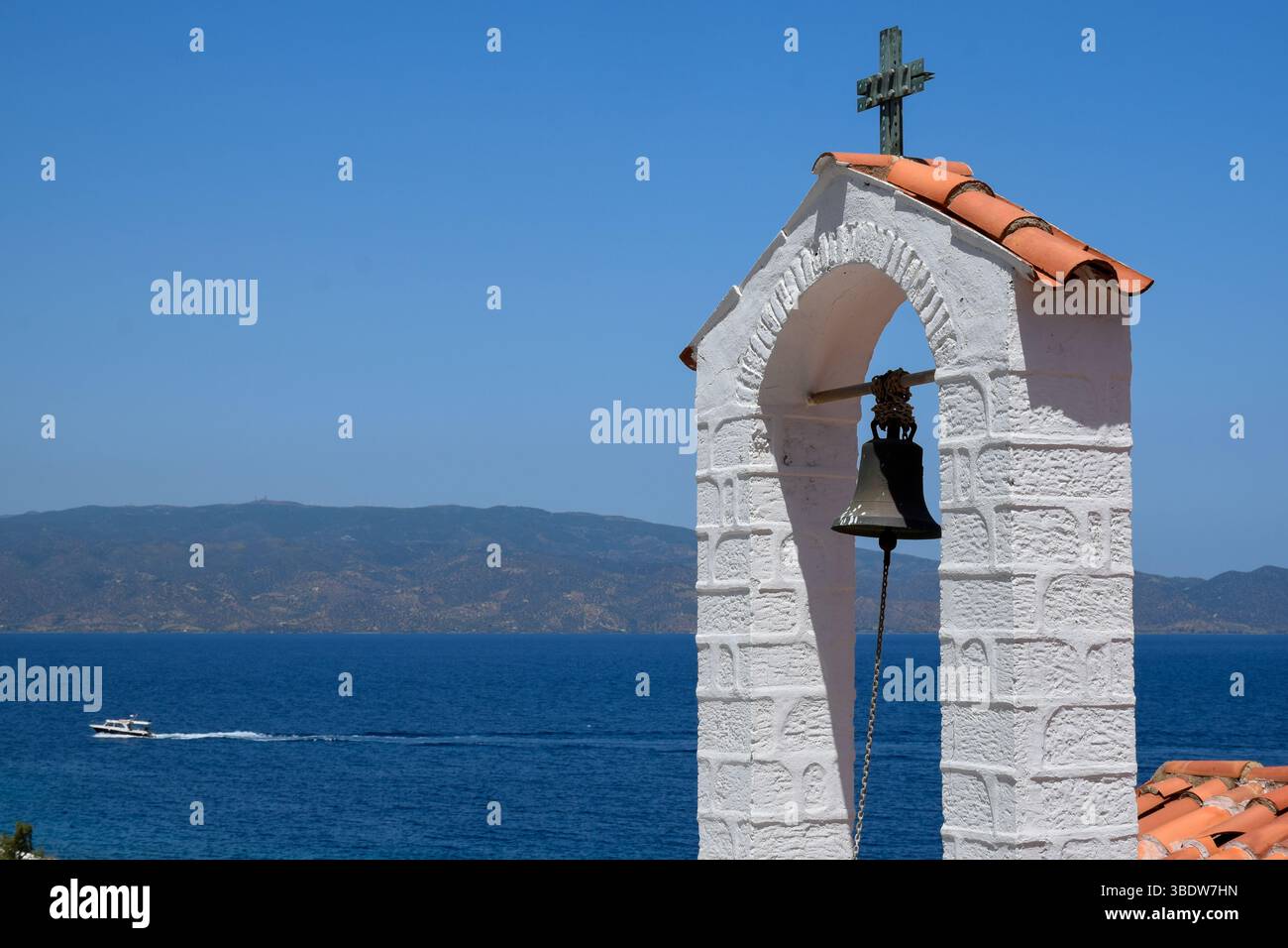 White building Greece, Hydra Greece, Island Getaway and summer vibes ...