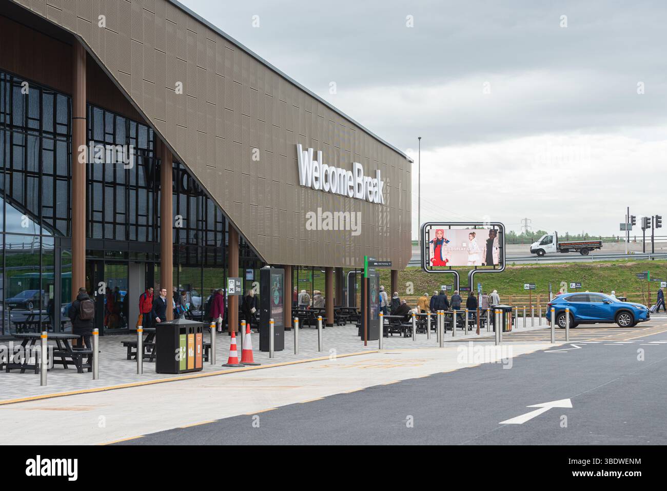 Welcome Break's Rotherham Service Area, positioned at Junction 33 on ...