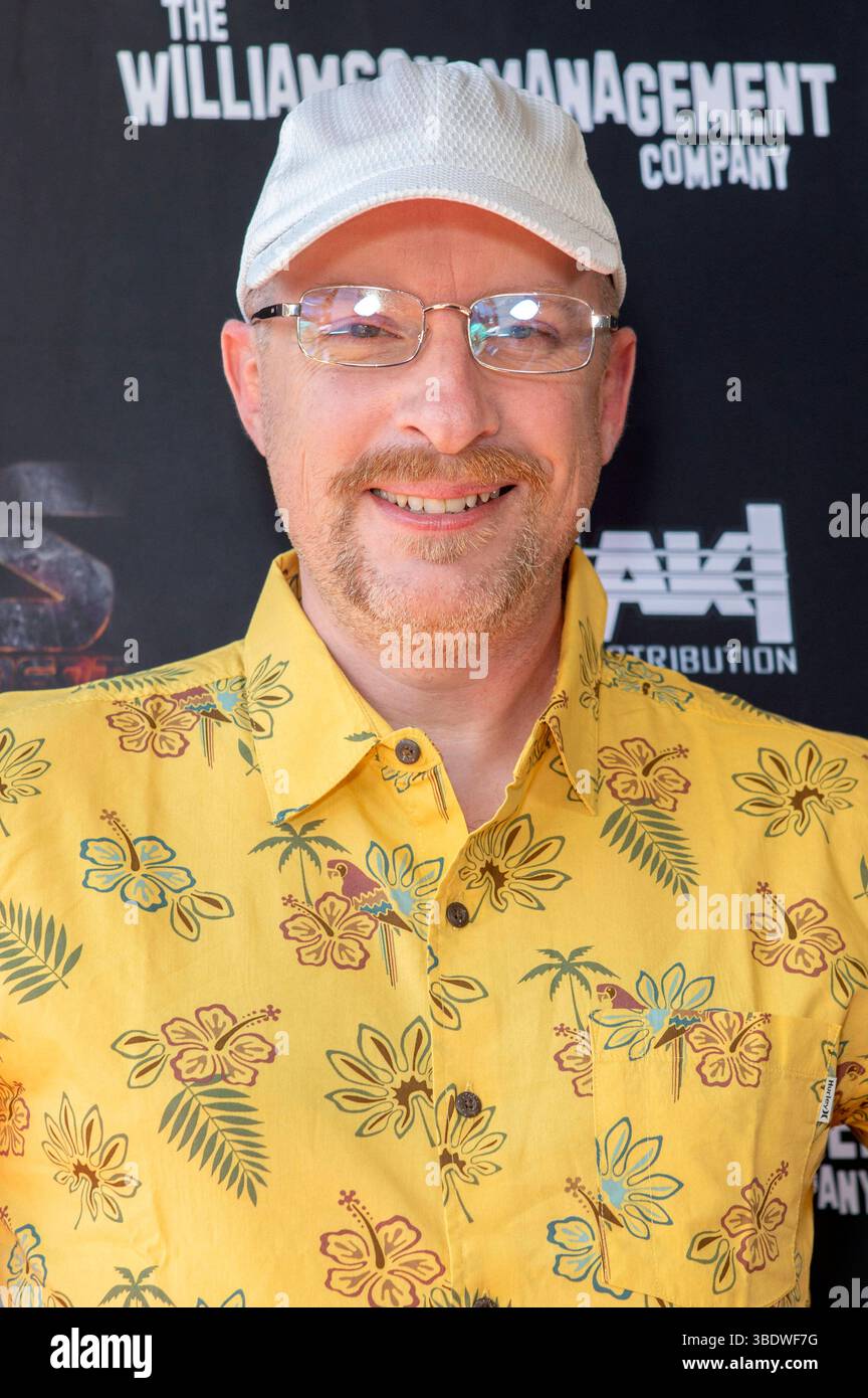 Dustin Ferguson bei der Premiere des Horror-Films The Meathook Massacre ...