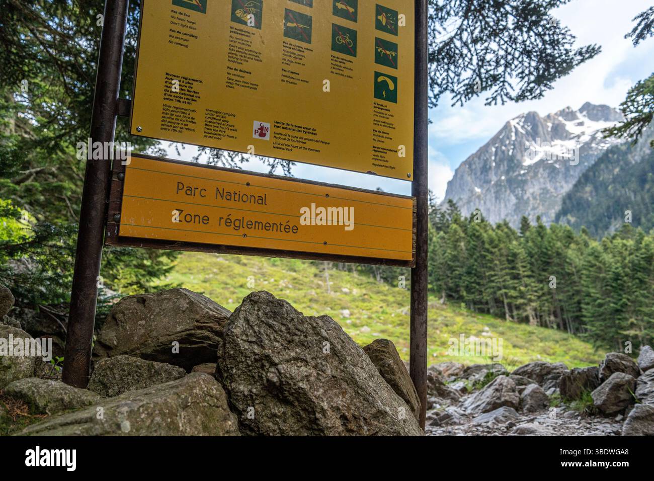 FRANCE, ARRENS MARSOUS, 2025-05-25, Information sign for the Pyrenees ...