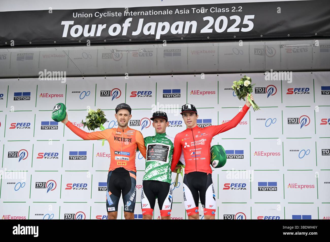 Tokyo, Japan. Credit: MATSUO. 25th May, 2025. (L-R) Benjamin Dyball (VCH), Alessandro Fancellu ...