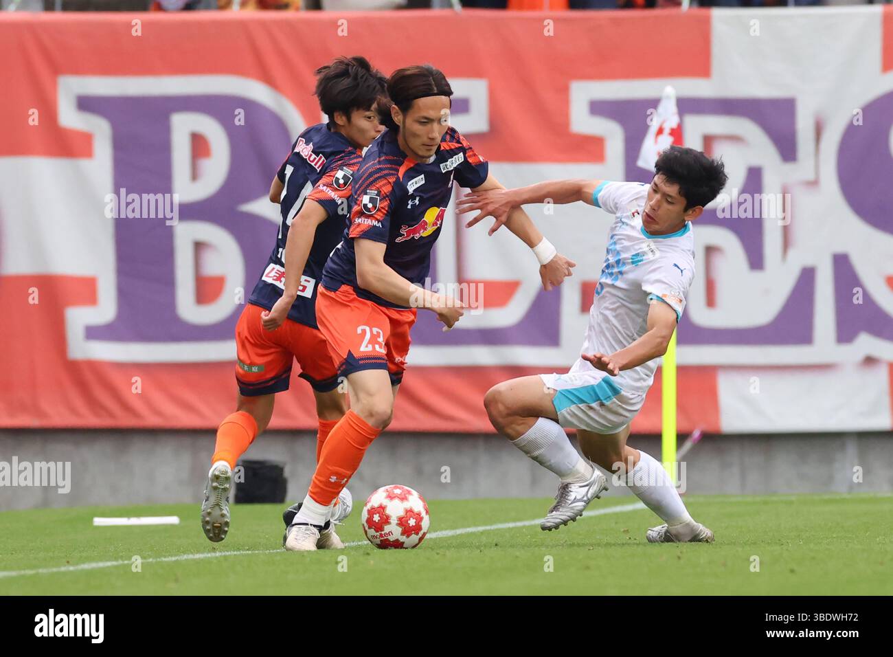 Saitama, Japan. 25th May, 2025. (L-R) Kenyu Sugimoto (Ardija), Katsuma Fuse () Football/Soccer ...