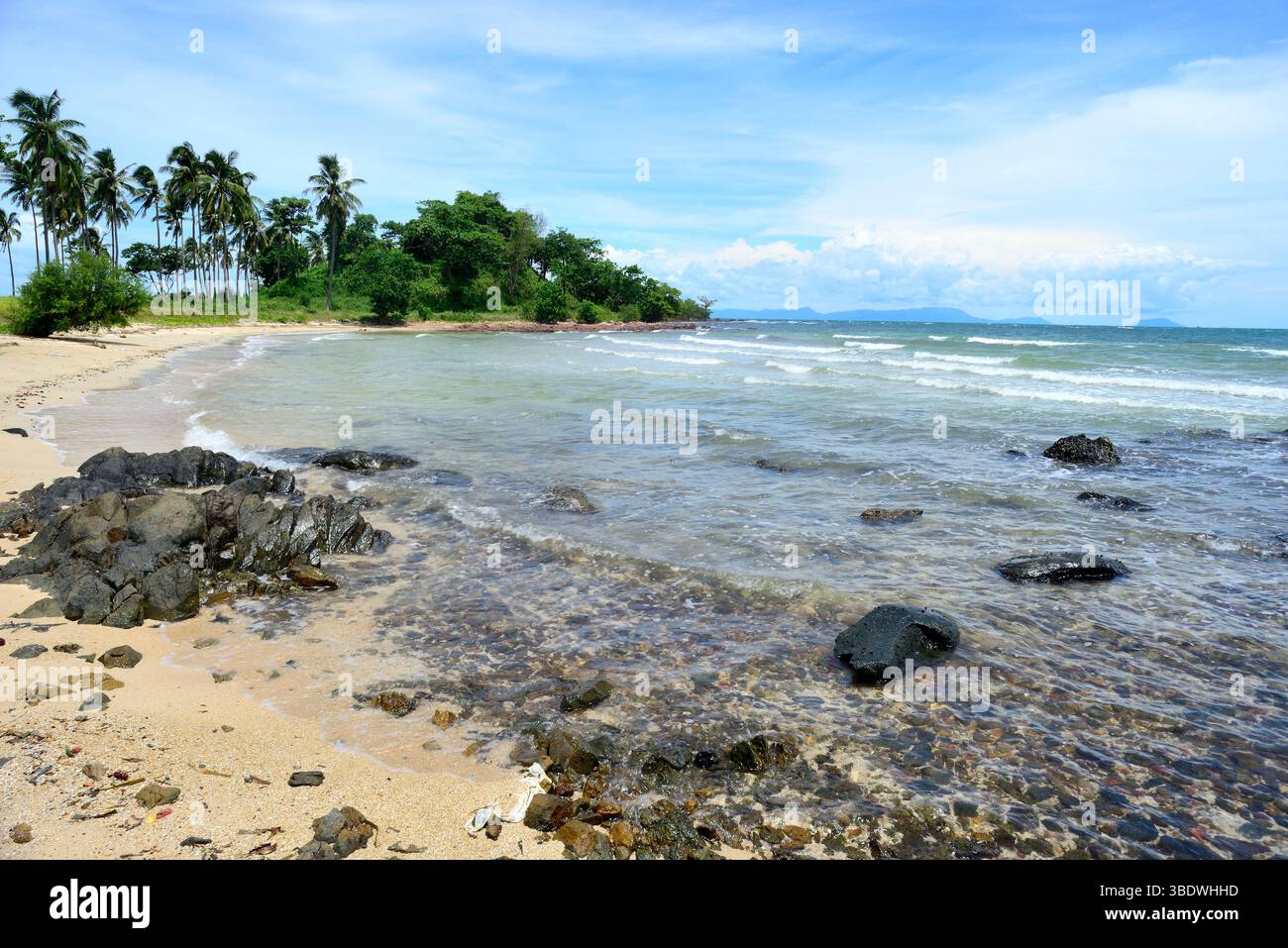 Koh Tonsay (Rabbit island), Kep, Cambodia Stock Photo - Alamy