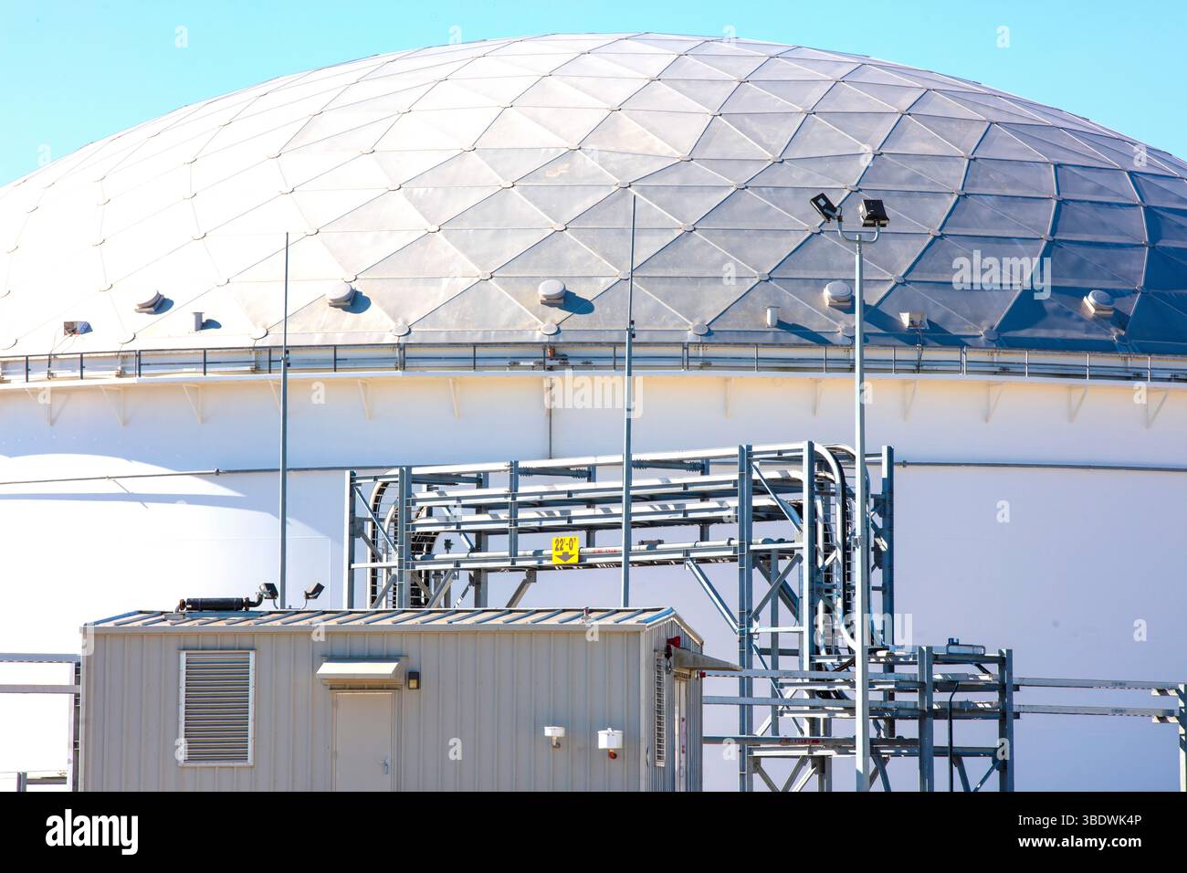 Houston tank terminal oil storage Stock Photo - Alamy