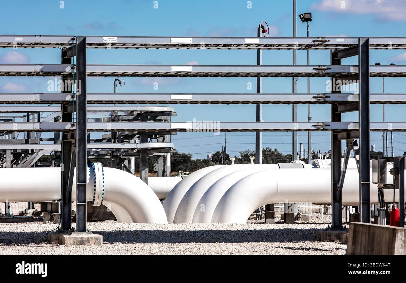 Houston tank terminal oil storage Stock Photo - Alamy