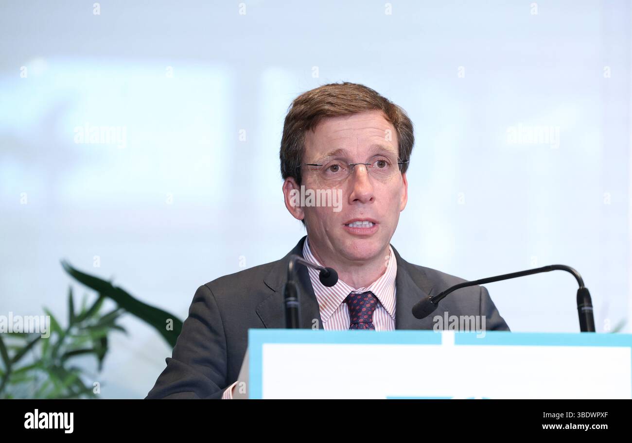 The Mayor of Madrid, José Luis Martínez-Almeida, introduces the Mayor ...