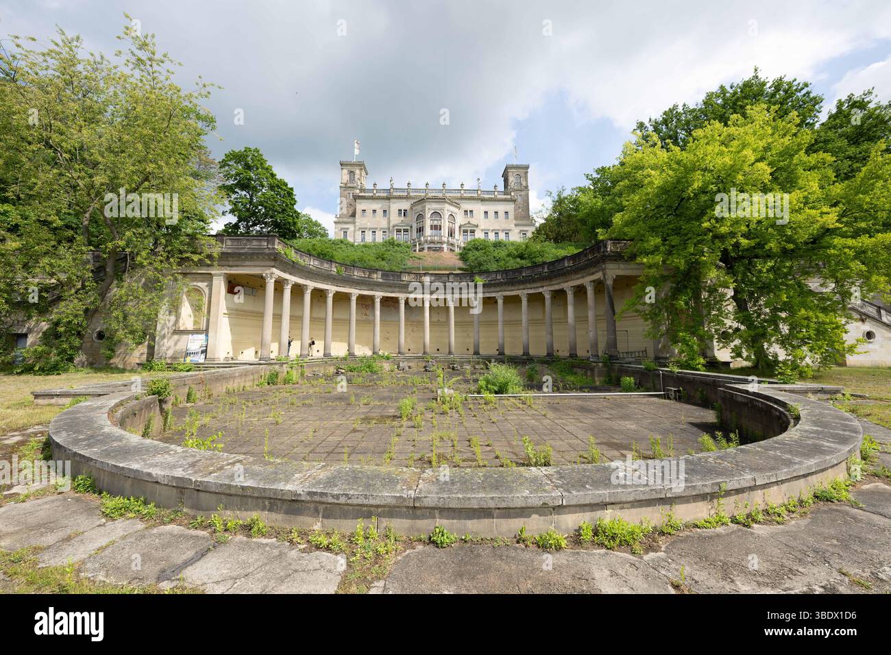 Dresden, Germany. 26th May, 2025. View of the Roman baths in front of ...