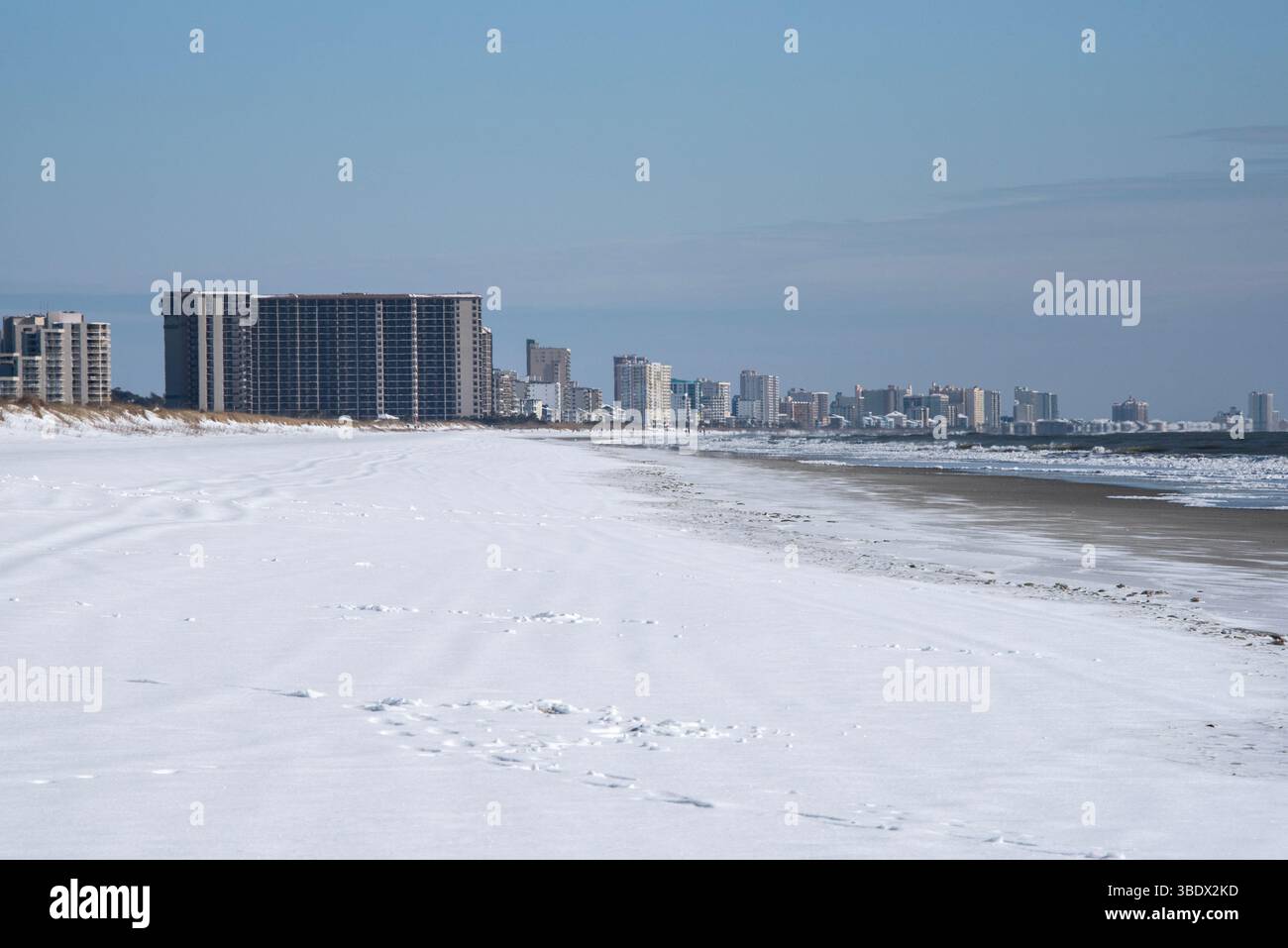 A rare South Carolina beach snowfall Stock Photo - Alamy