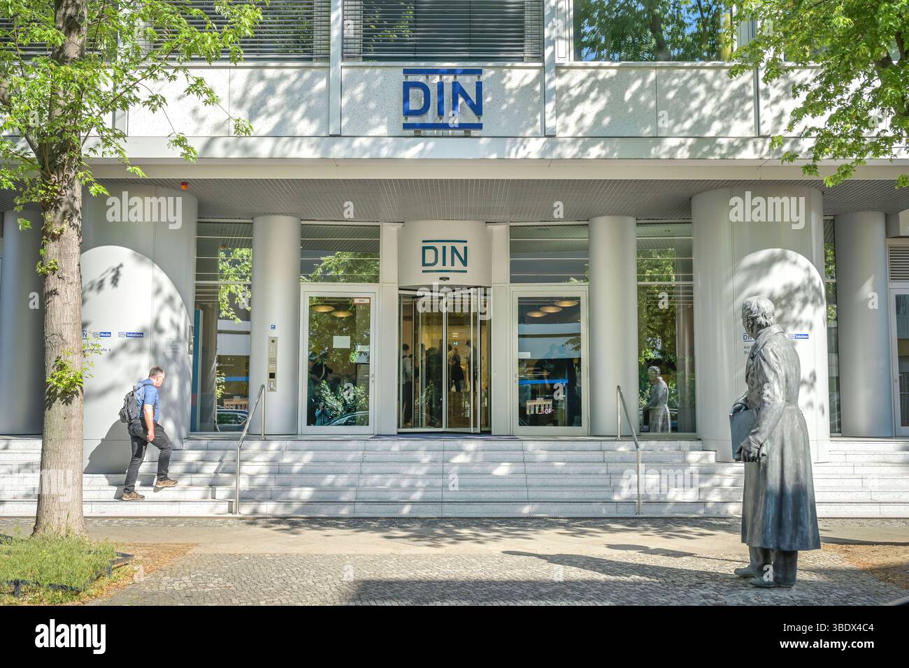 Deutsches Institut für Normung DIN, Burggrafenstraße, Tiergarten, Mitte ...