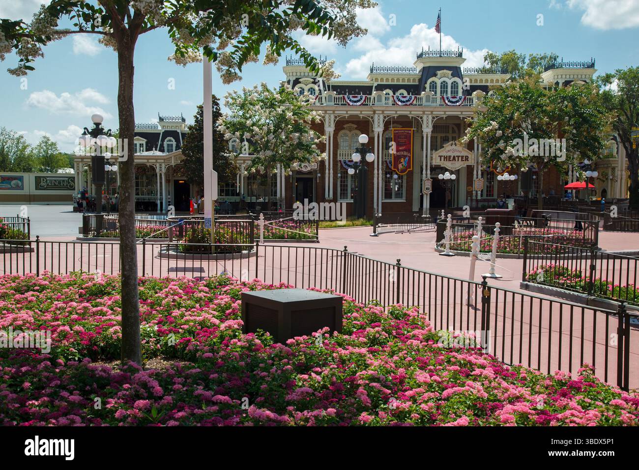 The Town Square Theater classic facade in Magic Kingdom amusemenet park ...