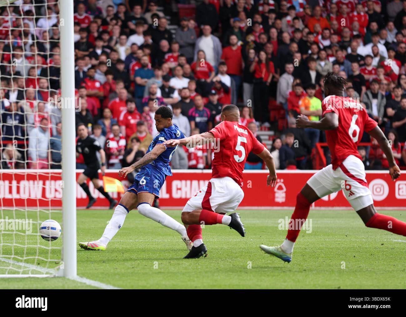 Nottingham, UK. 25th May, 2025. Levi Colwill of Chelsea scoring his ...