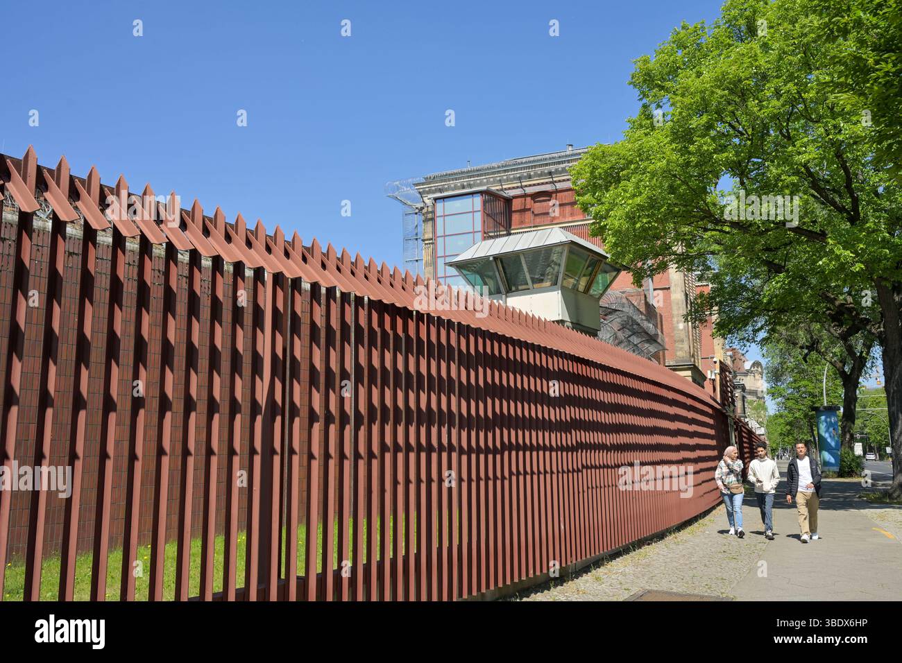 Justizvollzugsanstalt Moabit, Zaun, Alt-Moabit, Mitte, Berlin ...