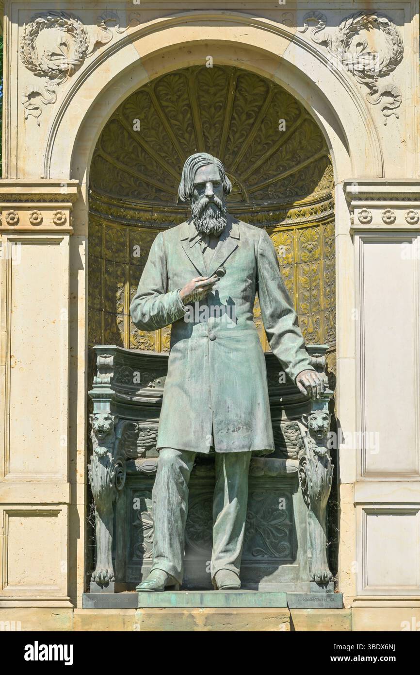 Denkmal, Albrecht von Graefe, Luisenstraße, Mitte, Berlin, Deutschland ...