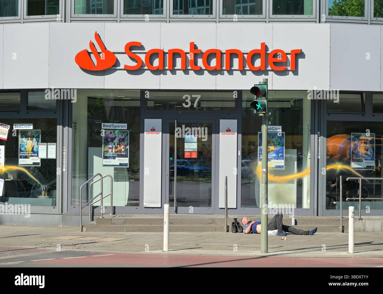 Santander Bank Filiale, Nürnberger Straße, Charlottenburg, Berlin ...