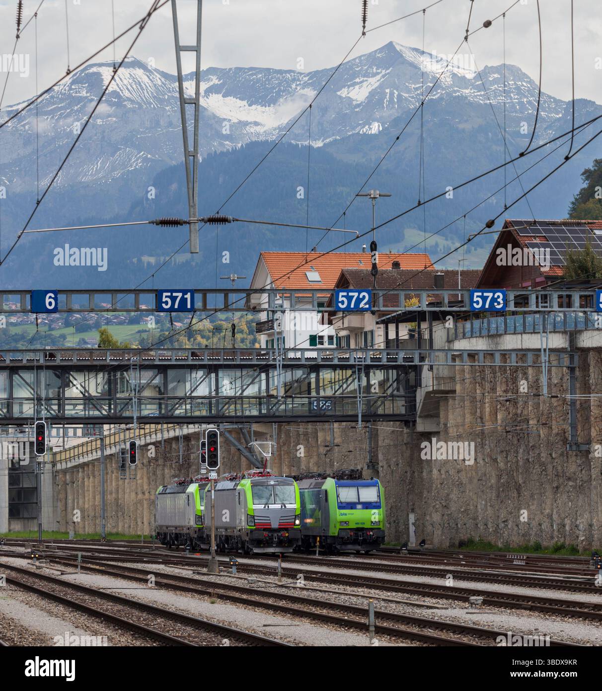 Re 475 vectron hi-res stock photography and images - Alamy