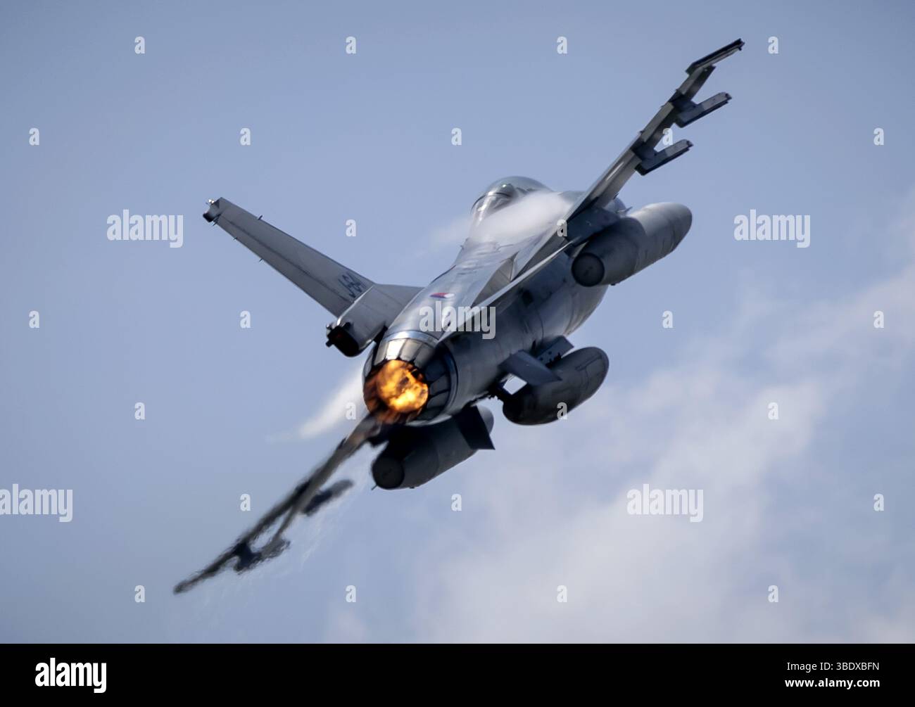 VOLKEL - One of the last two (of the promised 24) F16 fighter jets are ...