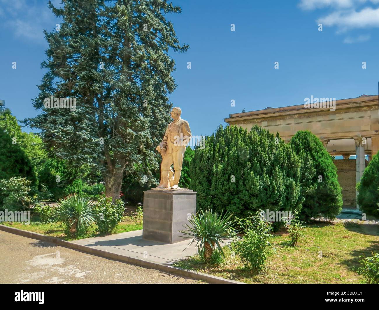 Sculpture of Joseph Stalin outside his house and museum In Gori ...