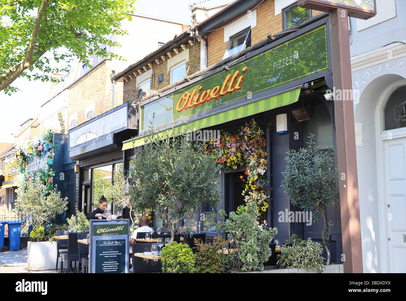 Lordship Lane in East Dulwich, a thriving High Street with independent ...