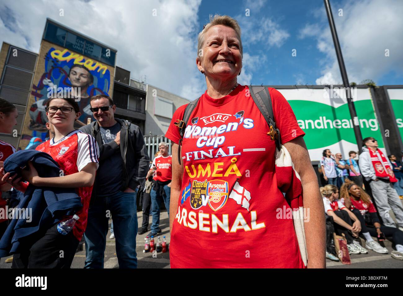 London, UK. 26 May 2025. Fans outside the Emirates Stadium await the ...