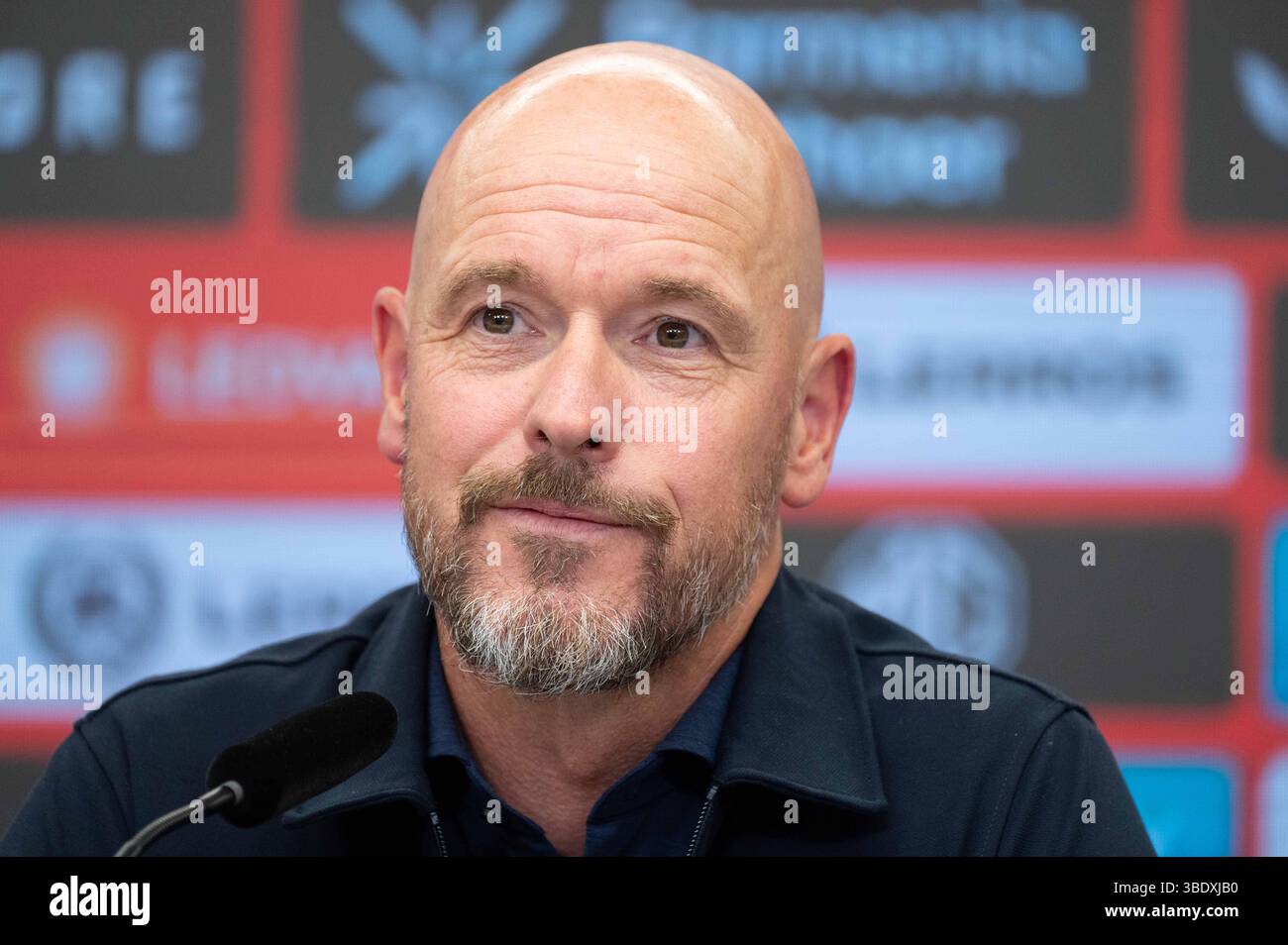 Erik TEN HAG, neuer Chefftrainer, Portraet, Porträt, Portrait ...