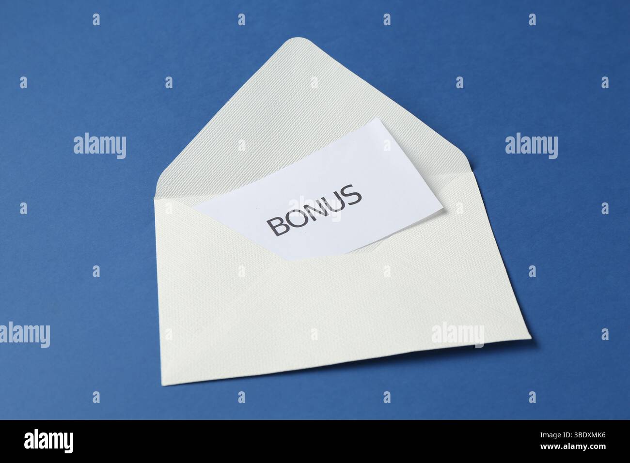 Award envelope hi-res stock photography and images - Alamy