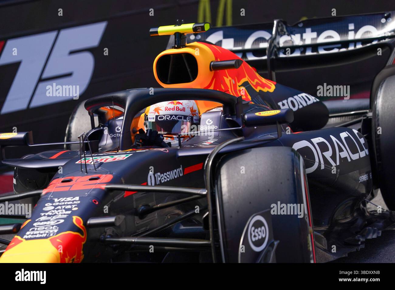 Yuki Tsunoda of Japan driving the (22) Oracle Red Bull Racing RB21 ...