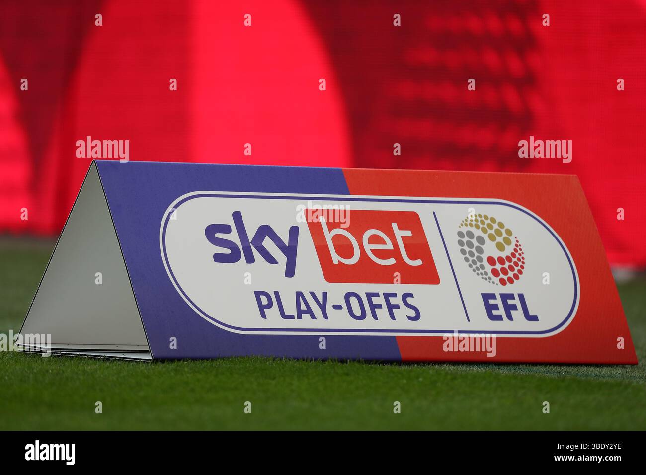 Wembley Stadium, London, UK. 26th May, 2025. EFL League Two Play Off ...