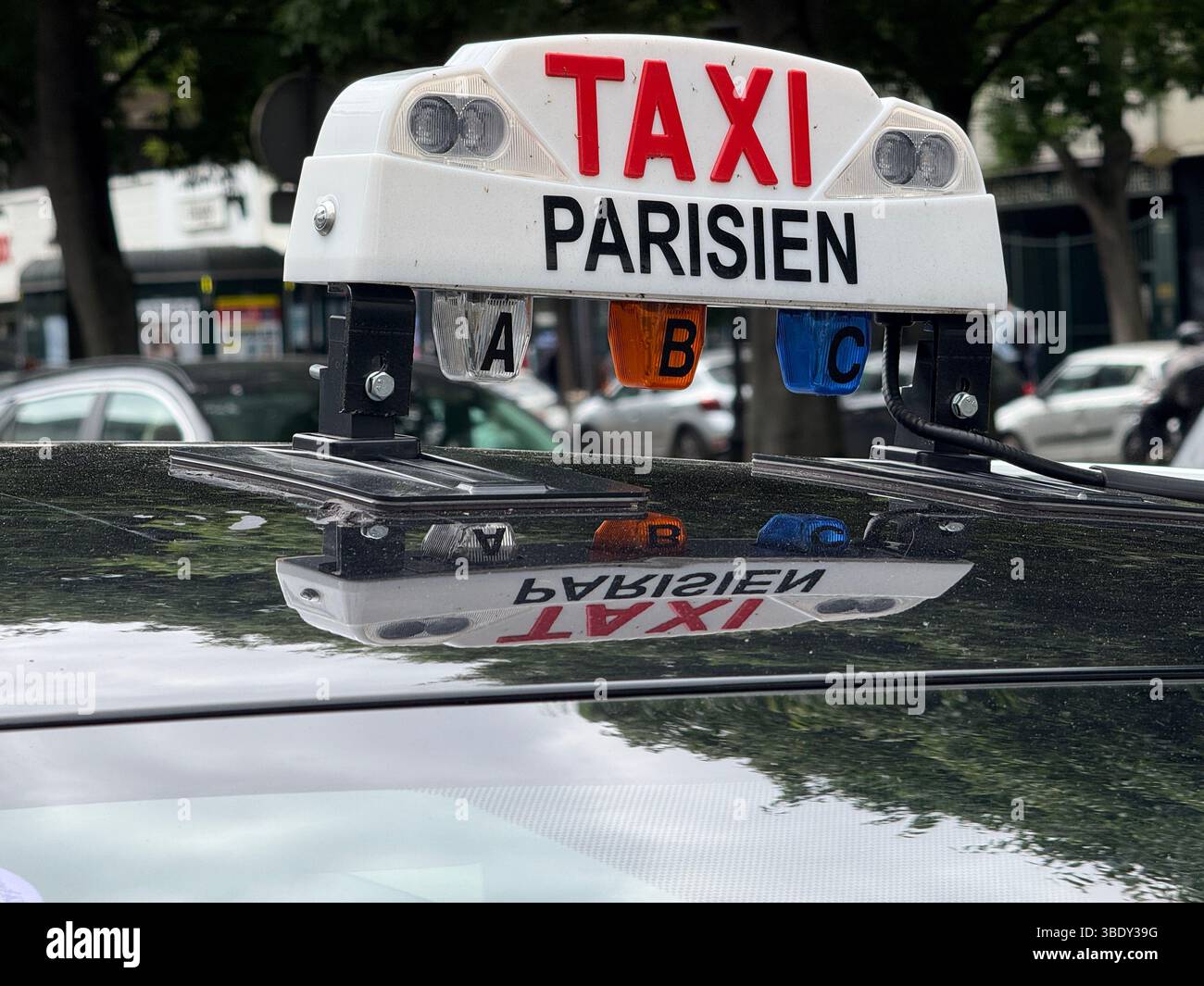 Paris, France. 26th May, 2025. Cabs on the roadside in Paris. Credit ...