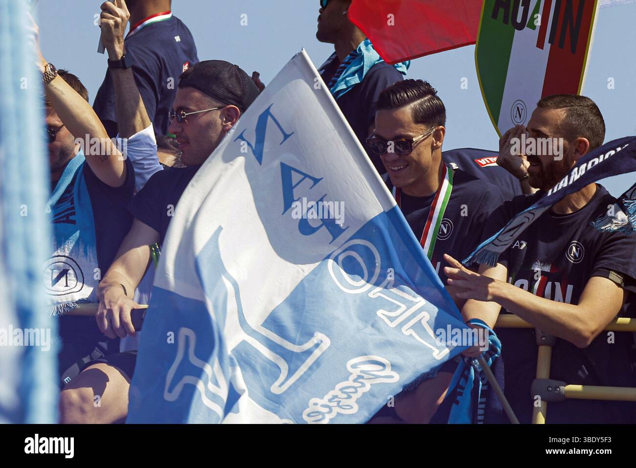 Napoli team members and players, including Giacomo Raspadori, second ...