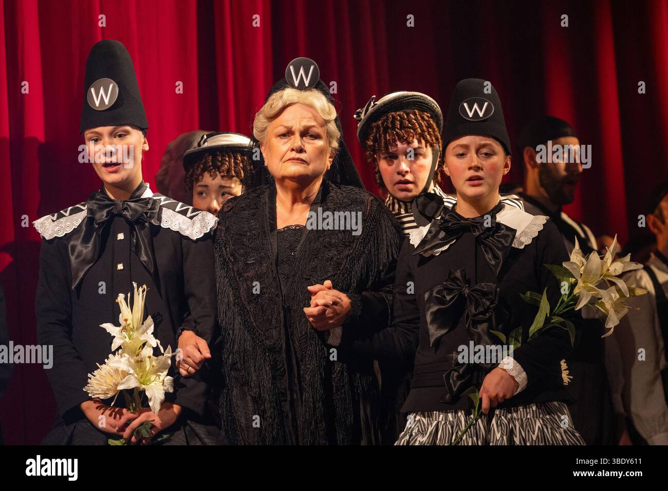 Susan Bullock (Cosima Wagner) in WAHNFRIED by Avner Dorman at ...