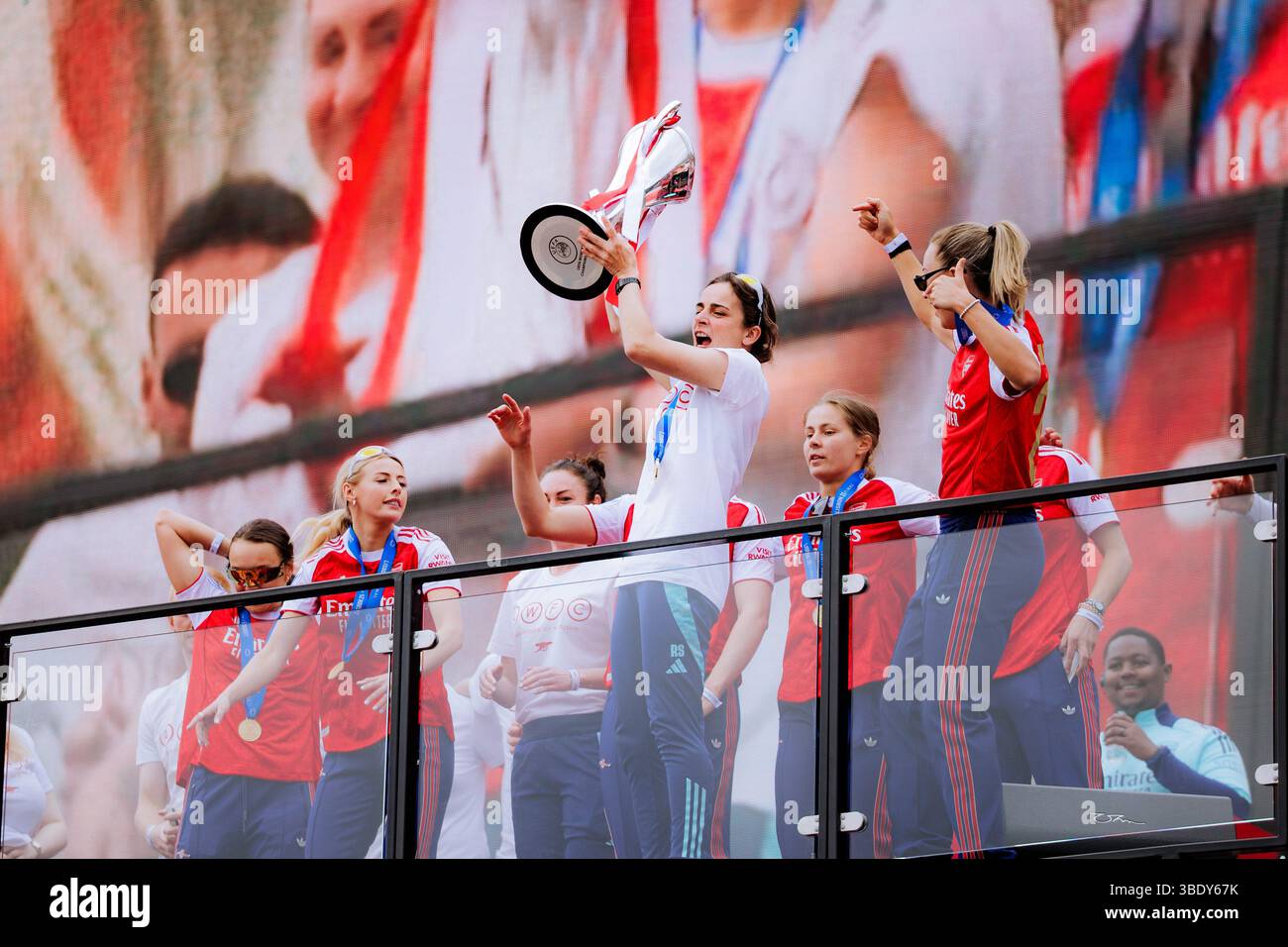 London, UK. 26th May, 2025. Head coach of Arsenal Renee Slegers lifting ...