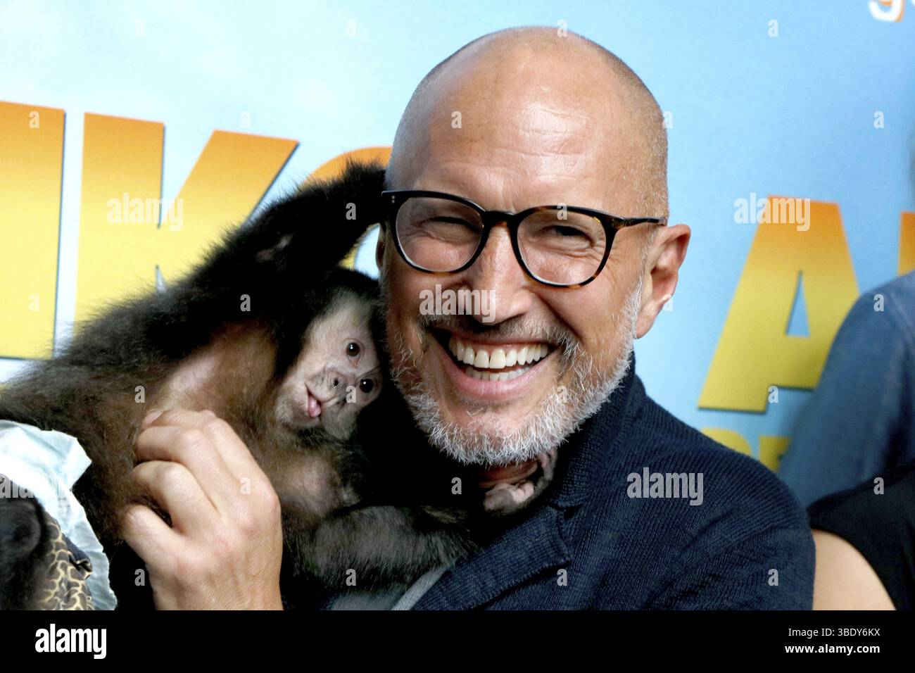 Benno Fuermann at the Berlin premiere of AKIKO - DER FLIEGENDE AFFE at ...