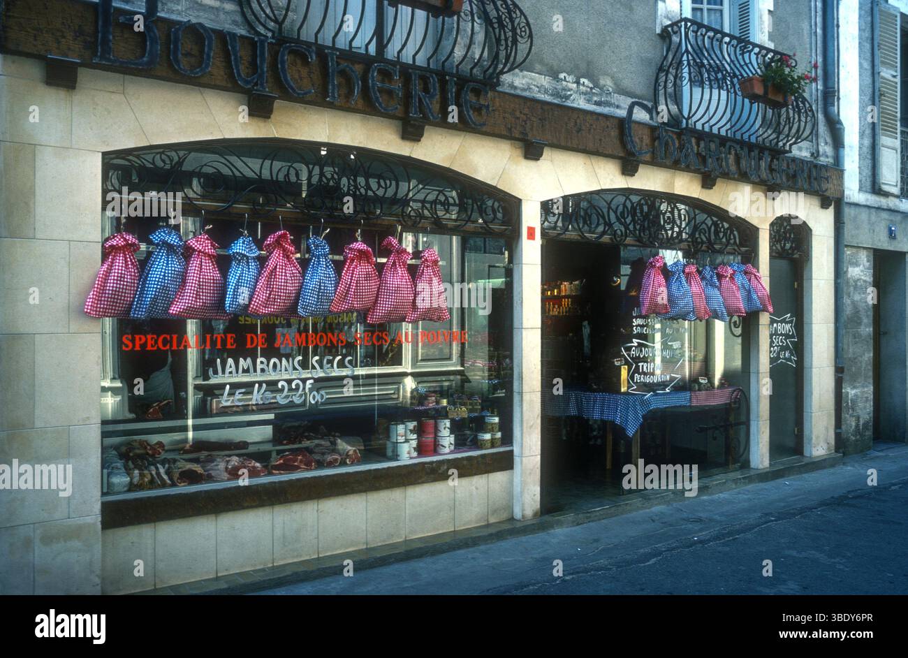 Jambons sec hi-res stock photography and images - Alamy
