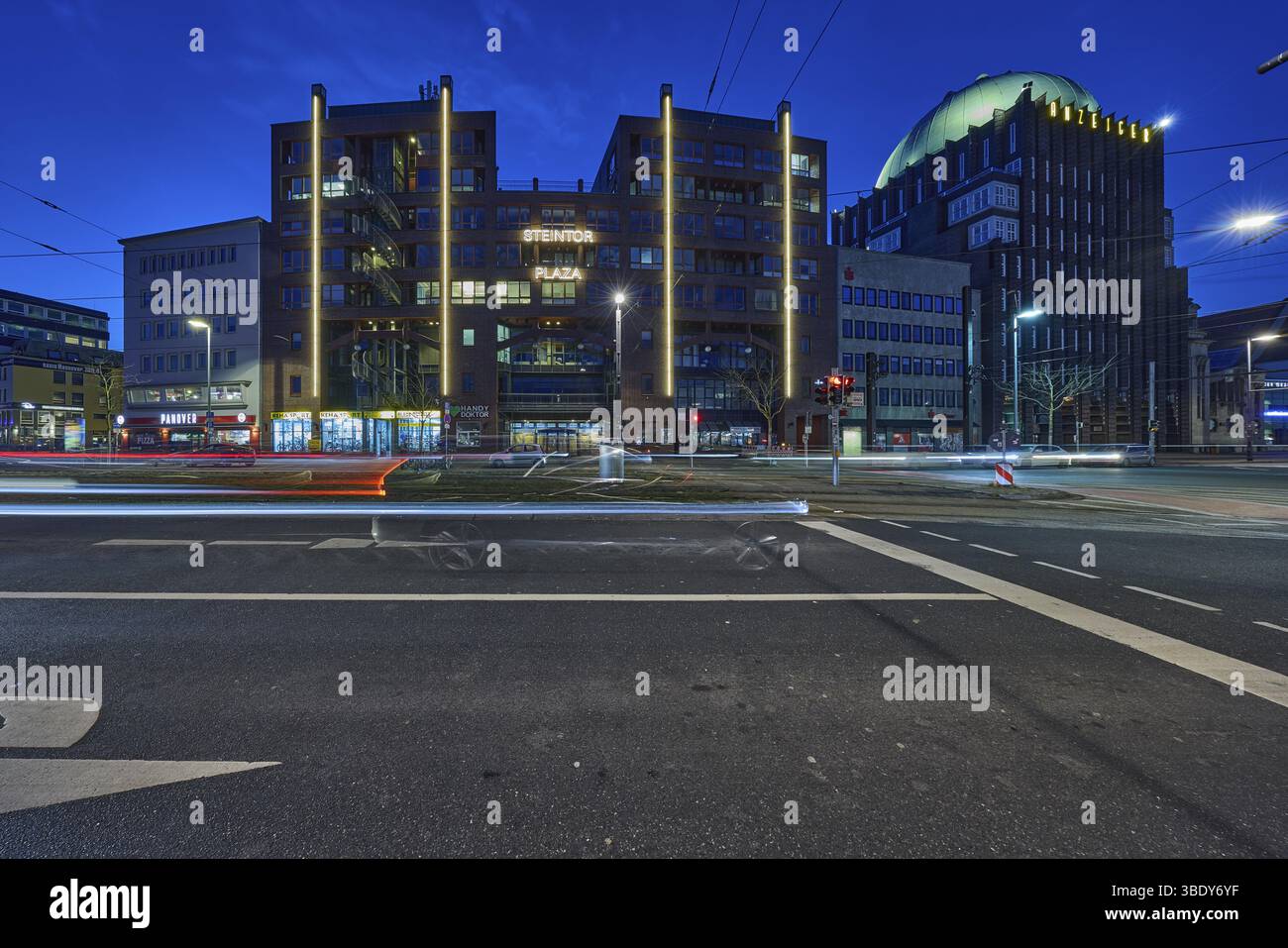 New Stone Gate, architect Gottfried Leo Boehm, modern architecture ...