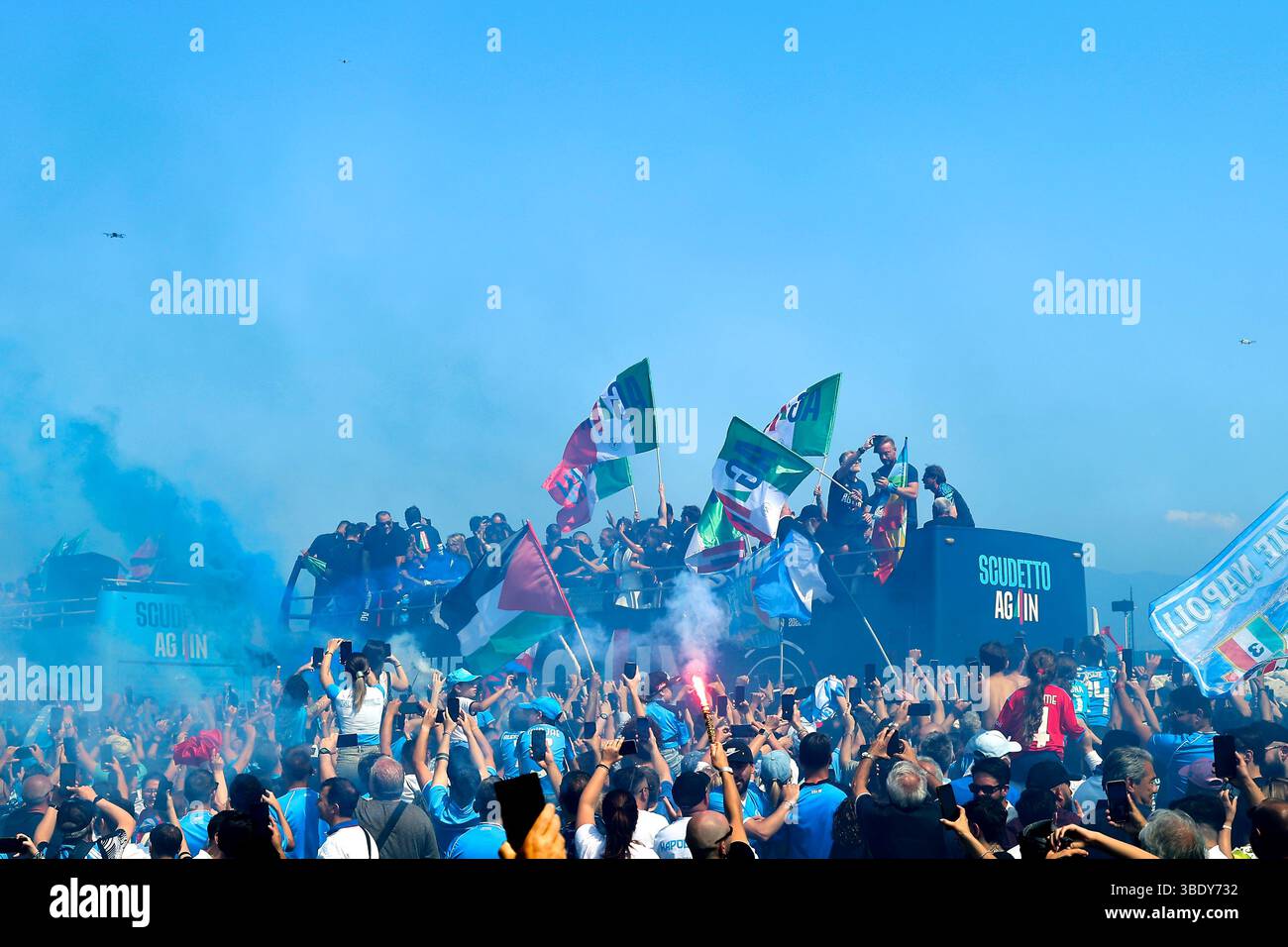 Napoli, Italy. 26th May, 2025. Napoli players celebrate on an open-top ...