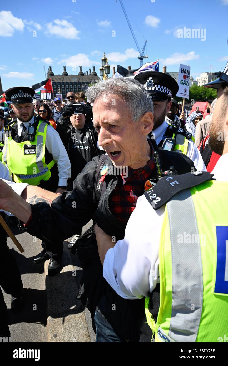 Peter tatchell arrested hi-res stock photography and images - Alamy