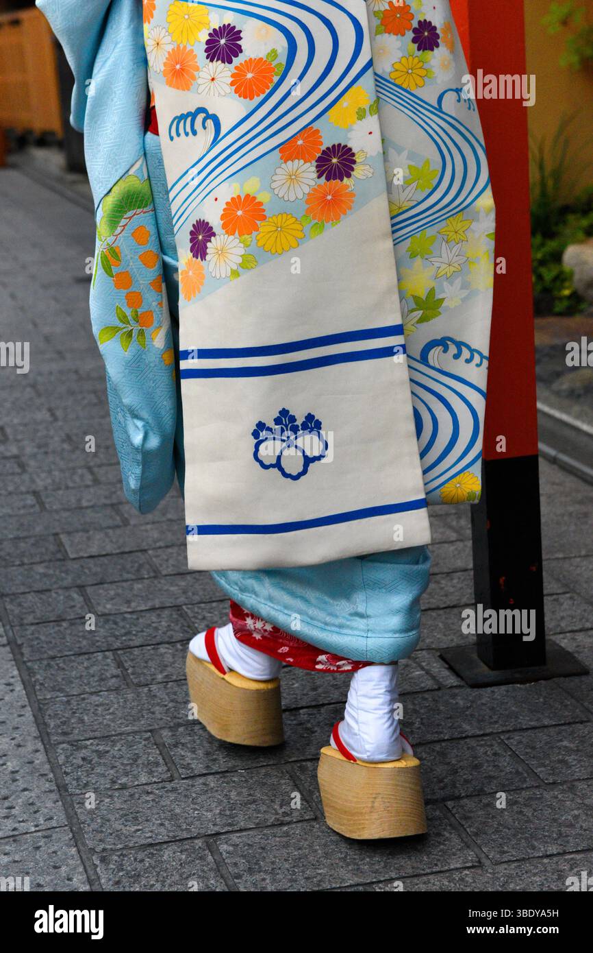 Geisha walking on a street of Gion in Kyoto,Japan,Asia Stock Photo - Alamy