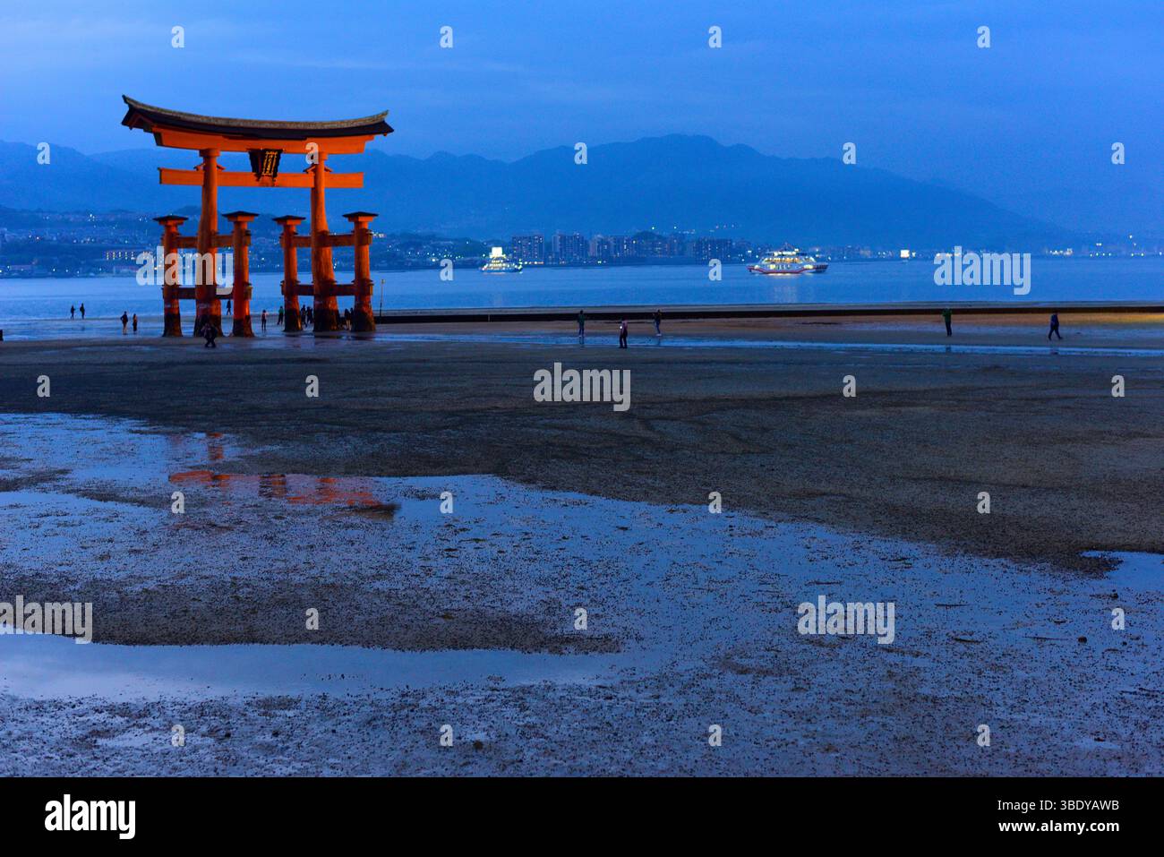 The floating Miyajima torii gate of Itsukushima Shrine at dusk,Miyajima ...