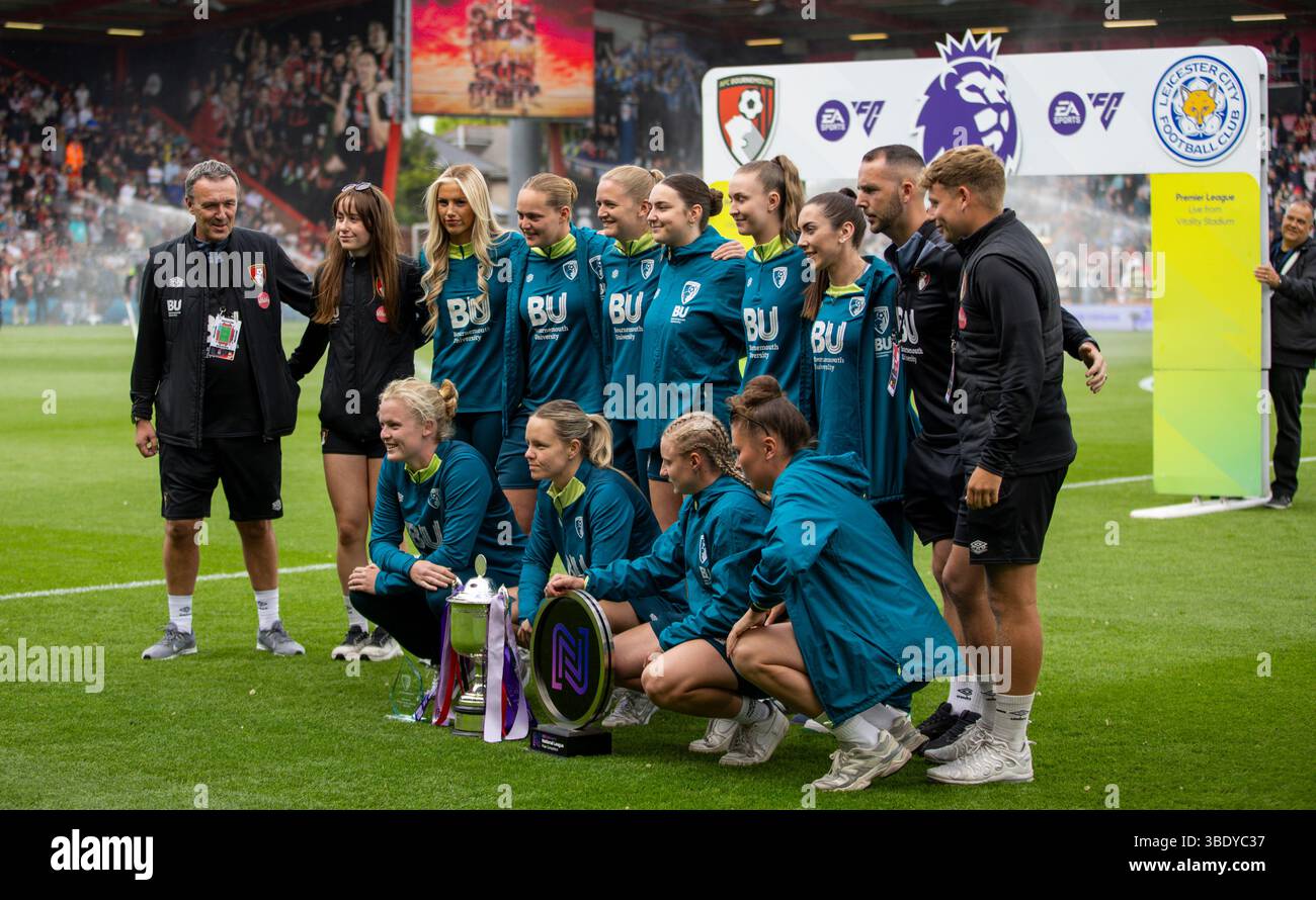 AFC Bournemouth's women's team pose with their FA Women's National ...