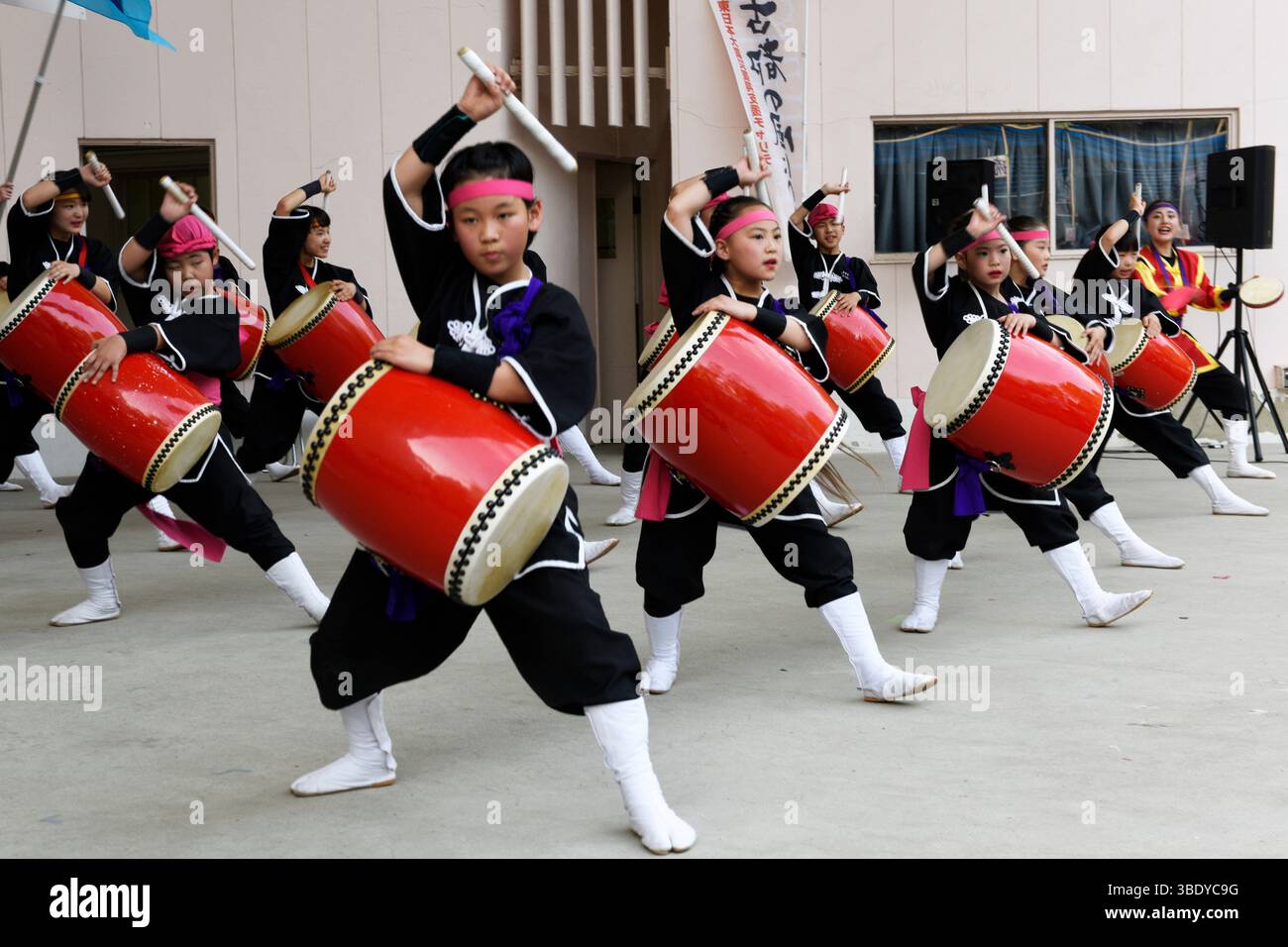 Traditional Taiko drums show in Kyoto,Japan,Asia Stock Photo - Alamy