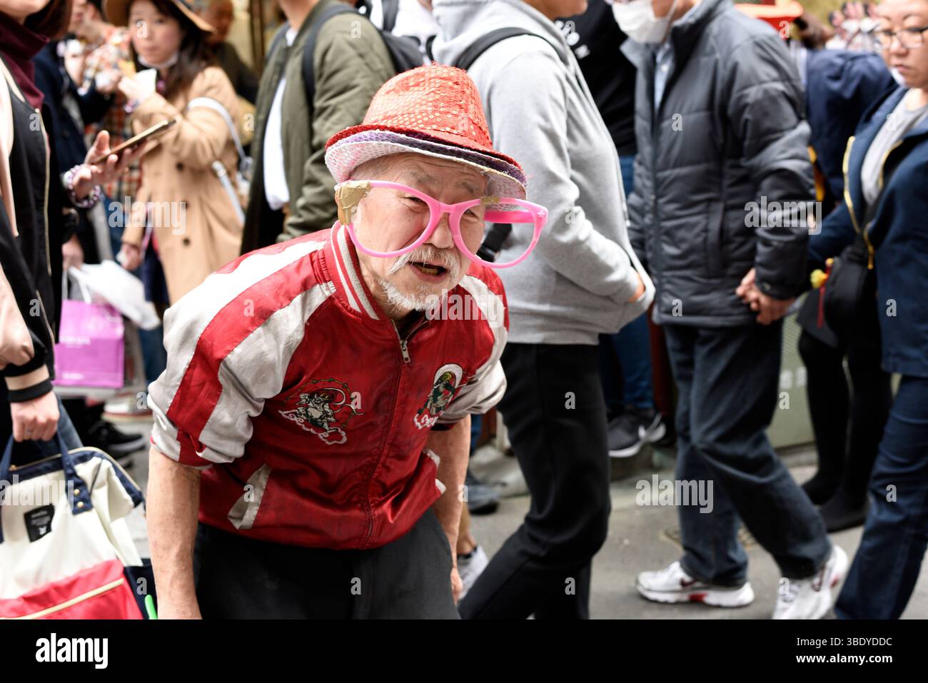 Old japanese man in Asakusa,Tokyo,Japan,Asia Stock Photo - Alamy