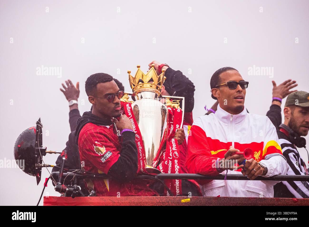 Liverpool trophy 2025 hi-res stock photography and images - Alamy
