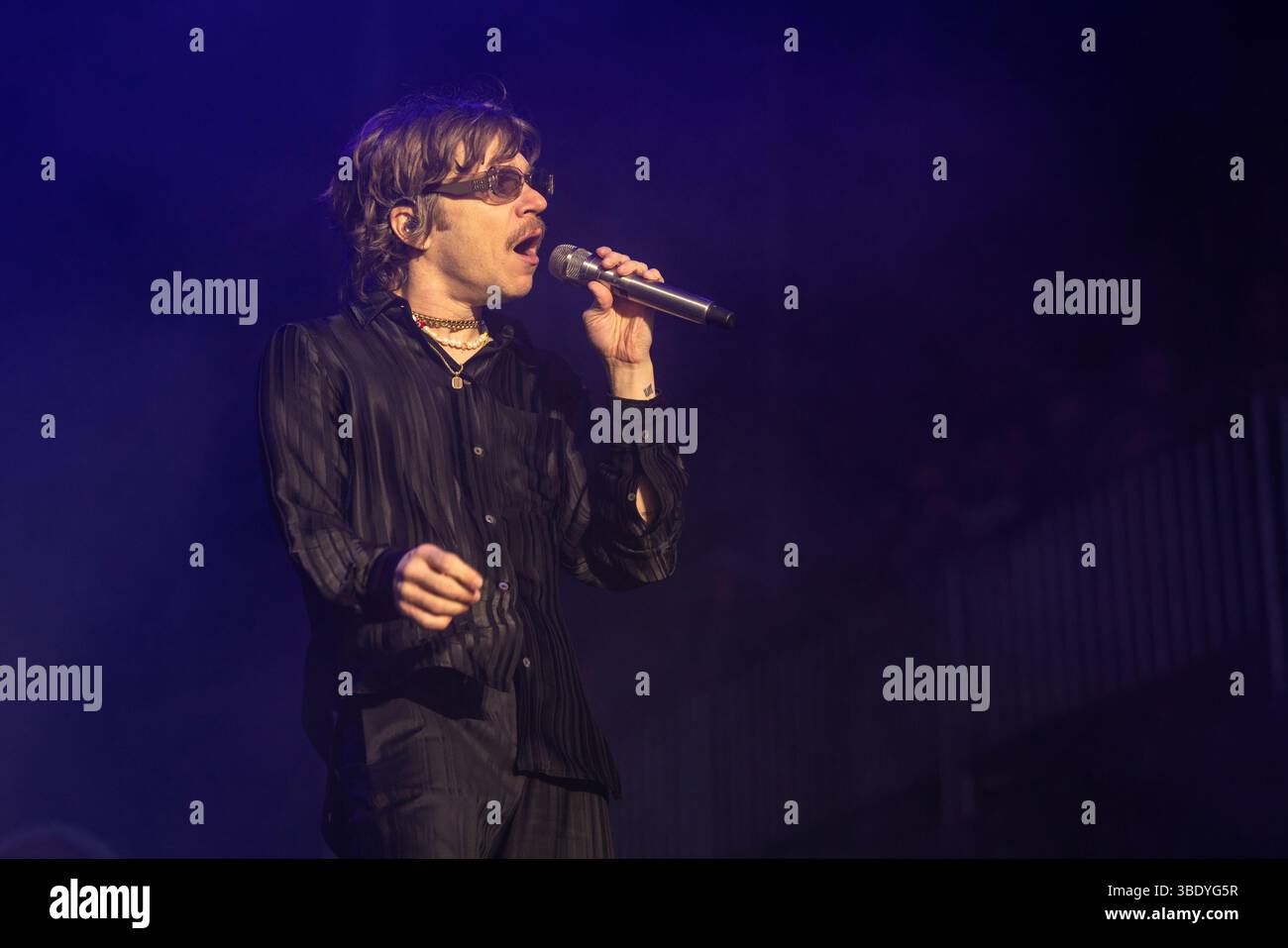 Napa, USA. 25th May, 2025. Matt Shultz of Cage the Elephant during the ...